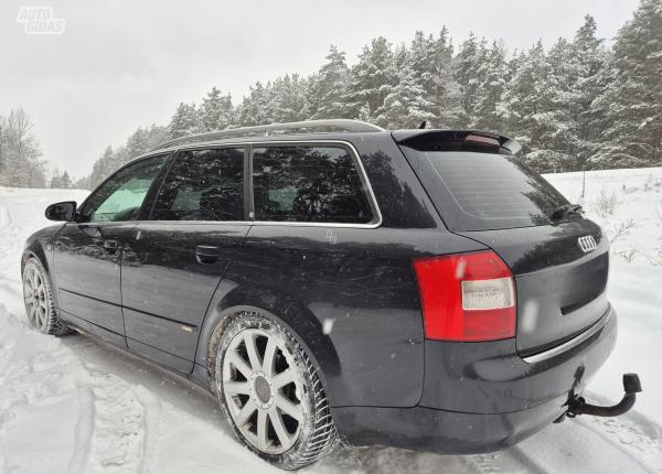 Black Audi A4 2004 in Vilnius, with an engine capacity of 2.50 L and mileage of 330 thousand km for 1900 €, photo 1 on AUTOMOTO.COM.LV
