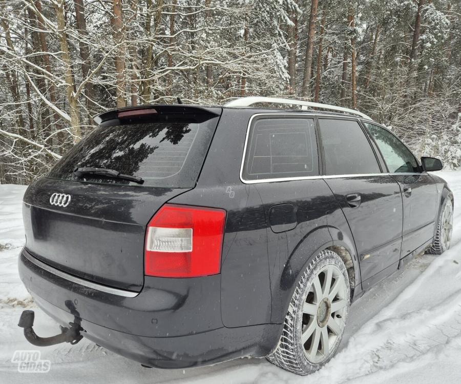 Black Audi A4 2004 in Vilnius, with an engine capacity of 2.50 L and mileage of 330 thousand km for 1900 €, photo 2 on AUTOMOTO.COM.LV