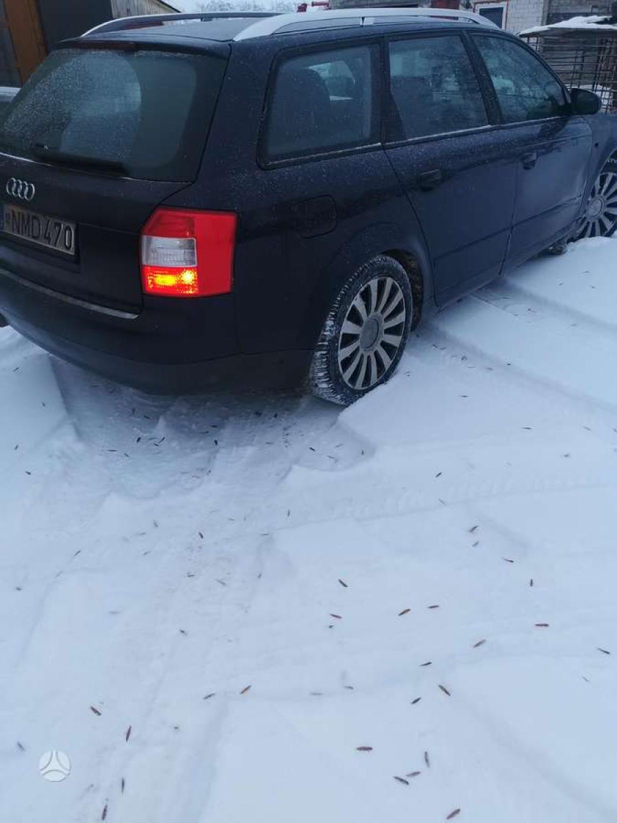 Melns Audi A4 2004 Vilkaviškis, ar dzinēja tilpumu 1.98 L un nobraukumu 250 tūkst. km par 600 €, foto 5 vietnē AUTOMOTO.COM.LV