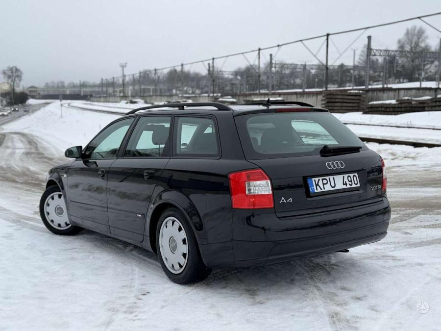 Melns Audi A4 2004 Viļņa, ar dzinēja tilpumu 1.90 L un nobraukumu 181 tūkst. km par 2650 €, foto 2 vietnē AUTOMOTO.COM.LV