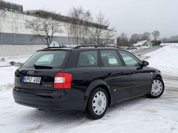 Black Audi A4 2004 in Vilnius, with an engine capacity of 1.90 L and mileage of 181 thousand km for 2650 €, photo 4 on AUTOMOTO.COM.LV