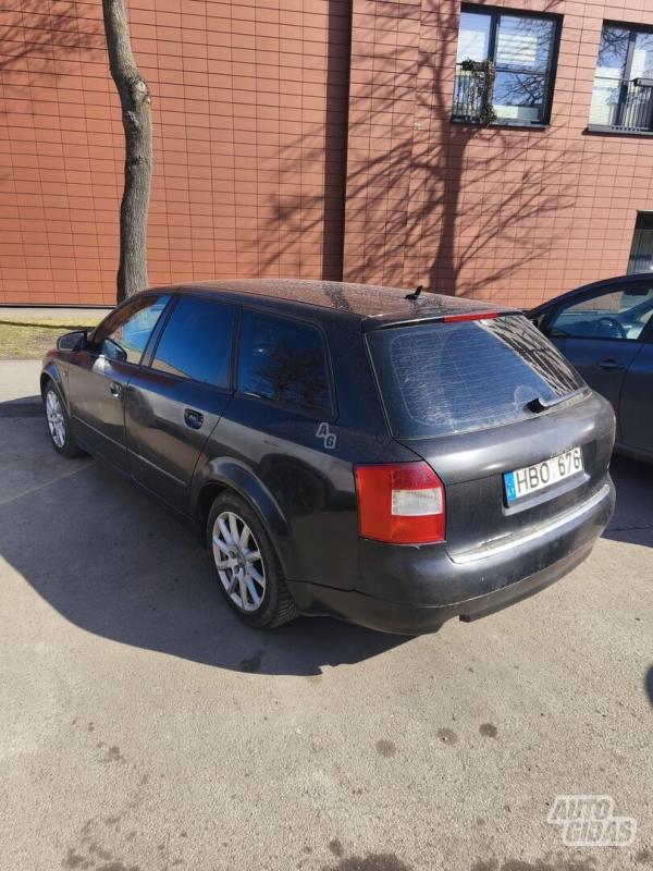 Melns Audi A4 2004 Kauņa, ar dzinēja tilpumu 2.50 L un nobraukumu 315 tūkst. km par 499 €, foto 4 vietnē AUTOMOTO.COM.LV