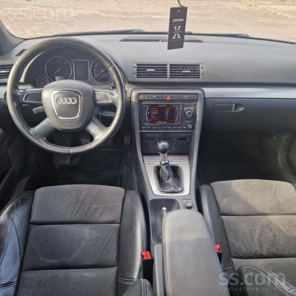 Black Audi A4 2004 in Jelgava, with an engine capacity of 1.90 L and mileage of 357 thousand km for 1700 €, photo 3 on AUTOMOTO.COM.LV