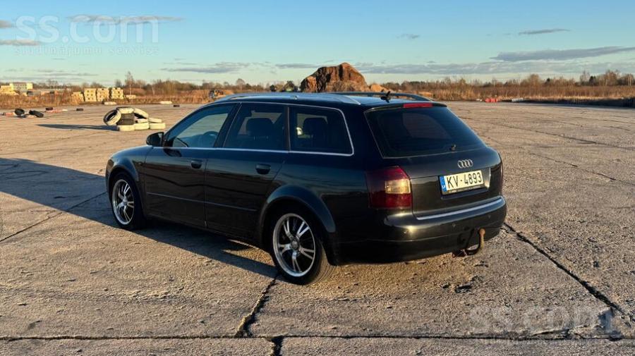 Melns Audi A4 2004 Rīga, ar dzinēja tilpumu 2.50 L un nobraukumu 0 tūkst. km par 2199 €, foto 4 vietnē AUTOMOTO.COM.LV
