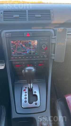 Melns Audi A4 2004 Rīga, ar dzinēja tilpumu 2.50 L un nobraukumu 0 tūkst. km par 2199 €, foto 19 vietnē AUTOMOTO.COM.LV