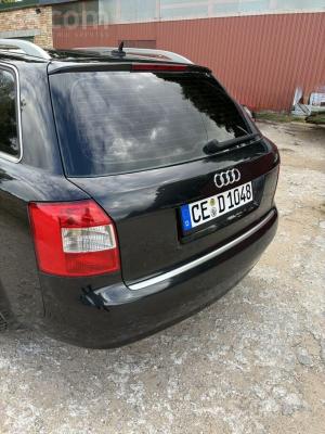 Black Audi A4 2004 in Riga, with an engine capacity of 1.90 L and mileage of 287 thousand km for 2650 €, photo 8 on AUTOMOTO.COM.LV