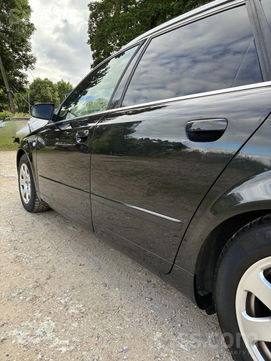 Black Audi A4 2004 in Riga, with an engine capacity of 1.90 L and mileage of 287 thousand km for 2650 €, photo 11 on AUTOMOTO.COM.LV