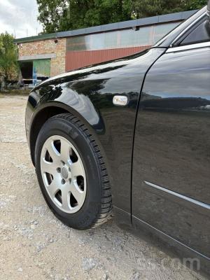Black Audi A4 2004 in Riga, with an engine capacity of 1.90 L and mileage of 287 thousand km for 2650 €, photo 13 on AUTOMOTO.COM.LV