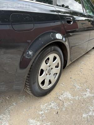 Black Audi A4 2004 in Riga, with an engine capacity of 1.90 L and mileage of 287 thousand km for 2650 €, photo 16 on AUTOMOTO.COM.LV