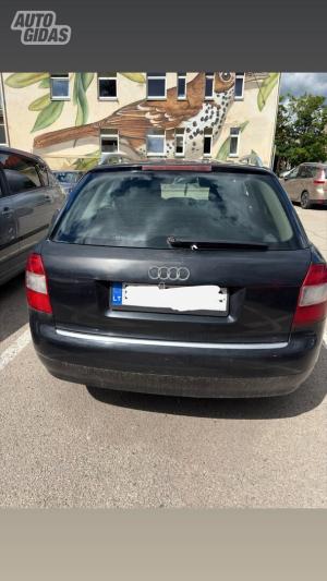 Black Audi A4 2004 in Vilkaviskis, with an engine capacity of 1.90 L and mileage of 395 thousand km for 1100 €, photo 3 on AUTOMOTO.COM.LV