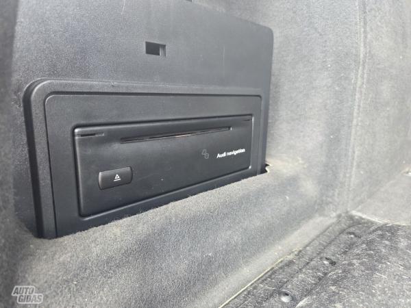 Черный Ауди А4 2004 в Каунас, объемом двигателя 2.50 л и пробегом 400 тыс. км за 1199 €, фото 9 на AUTOMOTO.COM.LV