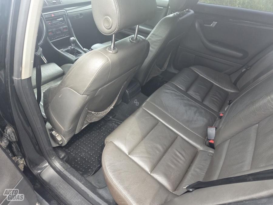 Black Audi A4 2004 in Kaunas, with an engine capacity of 2.50 L and mileage of 400 thousand km for 1199 €, photo 13 on AUTOMOTO.COM.LV