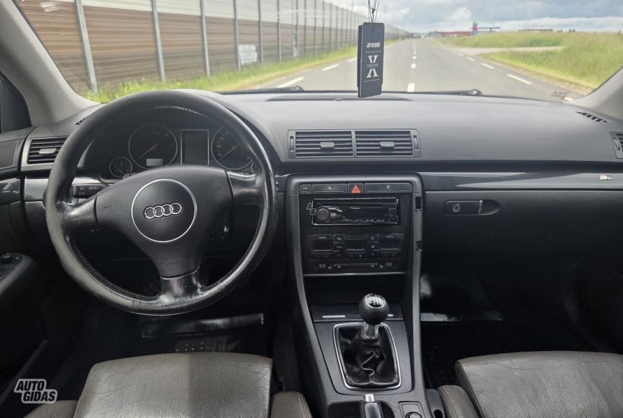 Black Audi A4 2004 in Kaunas, with an engine capacity of 2.50 L and mileage of 400 thousand km for 1199 €, photo 15 on AUTOMOTO.COM.LV