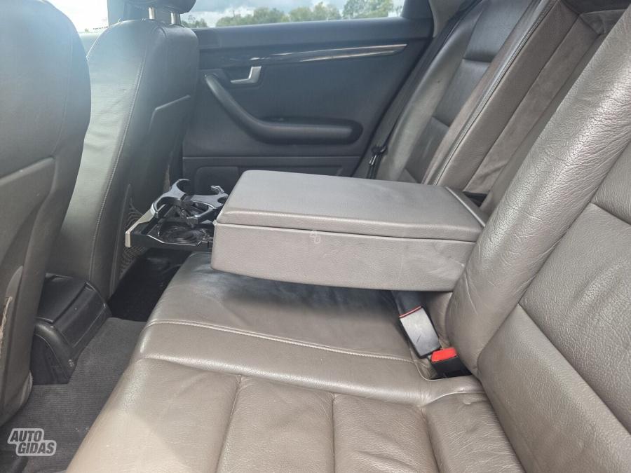 Black Audi A4 2004 in Kaunas, with an engine capacity of 2.50 L and mileage of 400 thousand km for 1199 €, photo 17 on AUTOMOTO.COM.LV