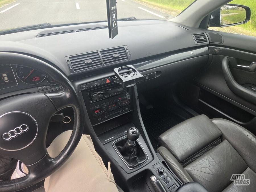 Black Audi A4 2004 in Kaunas, with an engine capacity of 2.50 L and mileage of 400 thousand km for 1199 €, photo 23 on AUTOMOTO.COM.LV