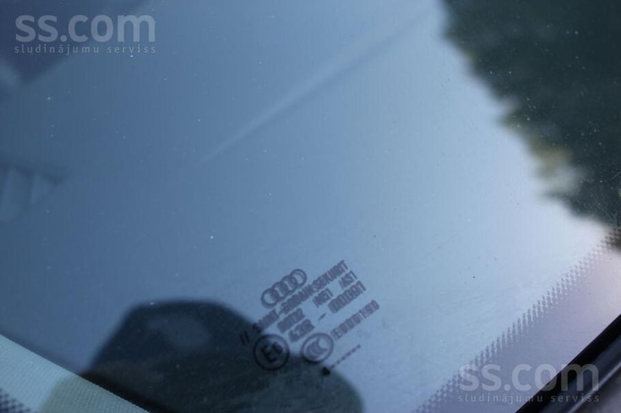Black Audi A4 2004 in Bauska, with an engine capacity of 1.90 L and mileage of 281 thousand km for 2500 €, photo 12 on AUTOMOTO.COM.LV