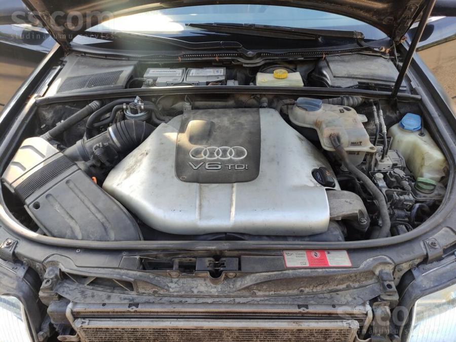 Black Audi A4 2004 in Riga, with an engine capacity of 2.50 L and mileage of 304 thousand km for 550 €, photo 9 on AUTOMOTO.COM.LV