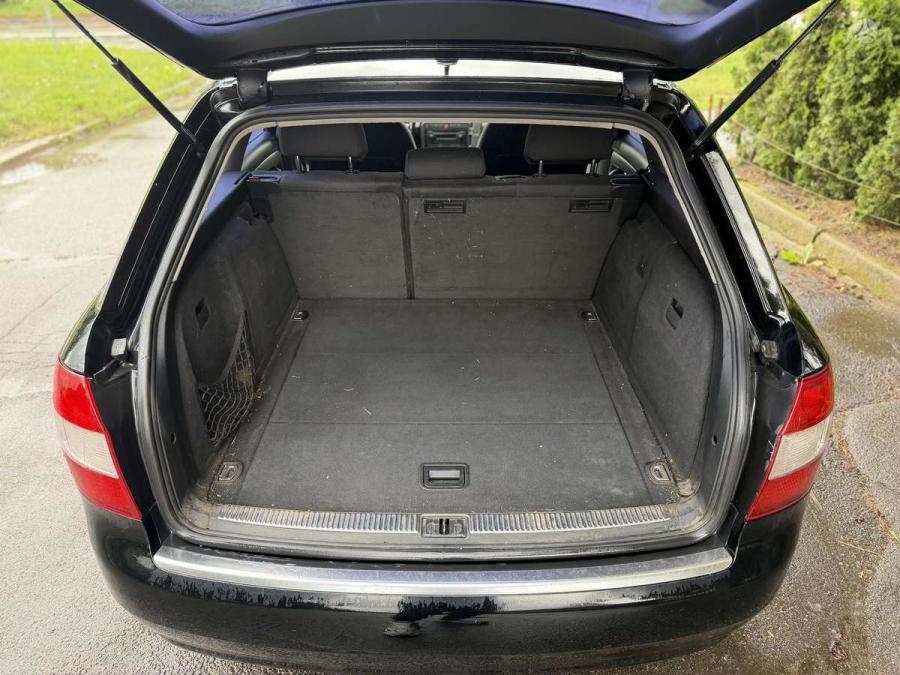 Black Audi A4 2004 in Kaunas, with an engine capacity of 1.90 L and mileage of 377 thousand km for 1000 €, photo 13 on AUTOMOTO.COM.LV
