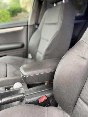 Black Audi A4 2004 in Kaunas, with an engine capacity of 1.90 L and mileage of 377 thousand km for 1000 €, photo 26 on AUTOMOTO.COM.LV