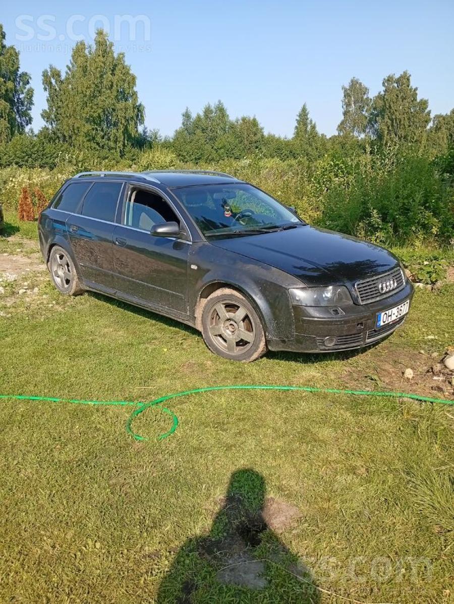 Черный Ауди А4 2004 в Рига, объемом двигателя 2.50 л и пробегом 395 тыс. км за 650 €, фото 3 на AUTOMOTO.COM.LV