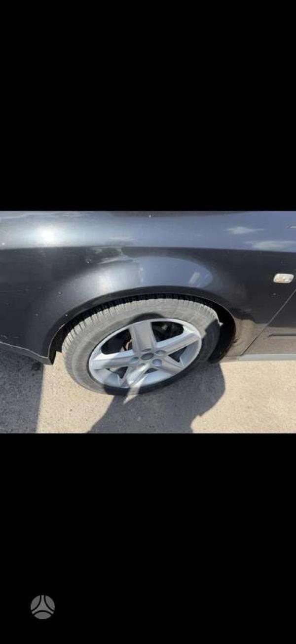 Melns Audi A4 2004 Panevēža, ar dzinēja tilpumu 2.50 L un nobraukumu 286 tūkst. km par 950 €, foto 6 vietnē AUTOMOTO.COM.LV