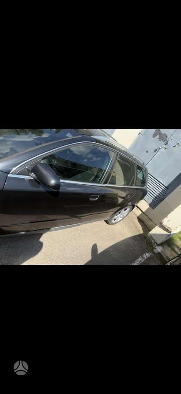 Melns Audi A4 2004 Panevēža, ar dzinēja tilpumu 2.50 L un nobraukumu 286 tūkst. km par 950 €, foto 7 vietnē AUTOMOTO.COM.LV