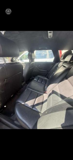 Melns Audi A4 2004 Panevēža, ar dzinēja tilpumu 2.50 L un nobraukumu 286 tūkst. km par 950 €, foto 9 vietnē AUTOMOTO.COM.LV
