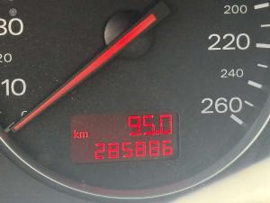Melns Audi A4 2004 Panevēža, ar dzinēja tilpumu 2.50 L un nobraukumu 286 tūkst. km par 950 €, foto 12 vietnē AUTOMOTO.COM.LV