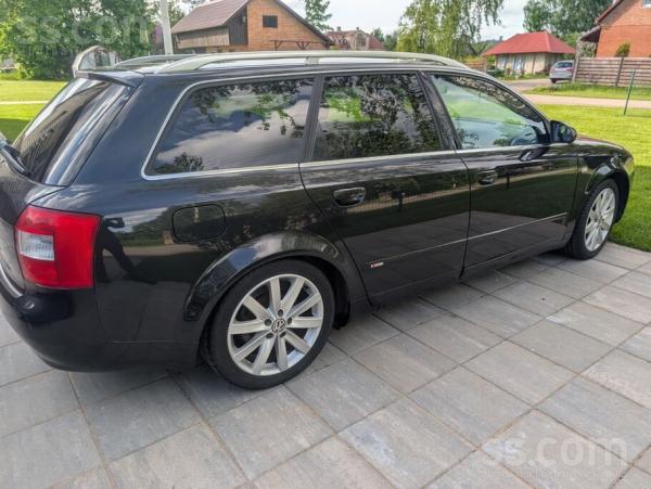 Black Audi A4 2004 in Jekabpils, with an engine capacity of 2.00 L and mileage of 269 thousand km for 1799 €, photo 2 on AUTOMOTO.COM.LV