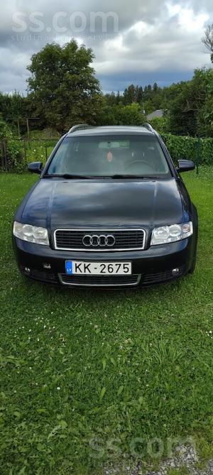 Melns Audi A4 2004 Cēsis, ar dzinēja tilpumu 2.00 L un nobraukumu 268 tūkst. km par 990 €, foto 3 vietnē AUTOMOTO.COM.LV