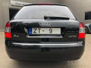 Melns Audi A4 2004 Rīga, ar dzinēja tilpumu 1.90 L un nobraukumu 265 tūkst. km par 2800 €, foto 6 vietnē AUTOMOTO.COM.LV