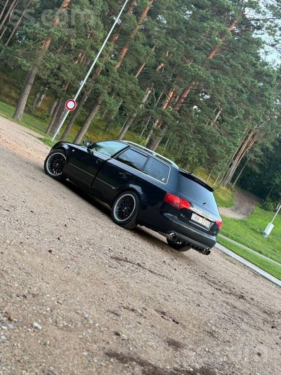 Melns Audi A4 2004 Daugavpils, ar dzinēja tilpumu 2.50 L un nobraukumu 0 tūkst. km par 2700 €, foto 3 vietnē AUTOMOTO.COM.LV