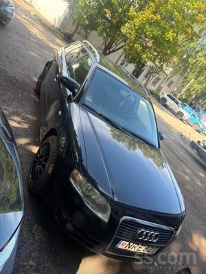 Black Audi A4 2004 in Riga, with an engine capacity of 2.50 L and mileage of 292 thousand km for 1900 €, photo  on AUTOMOTO.COM.LV