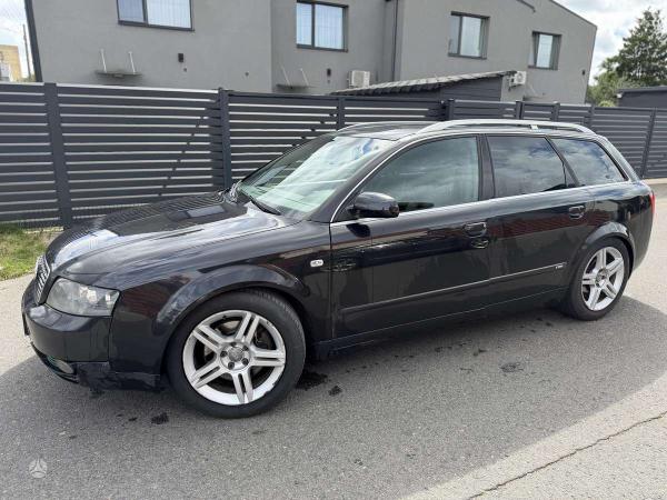 Black Audi A4 2004 in Kaunas, with an engine capacity of 2.50 L and mileage of 322 thousand km for 2250 €, photo 3 on AUTOMOTO.COM.LV
