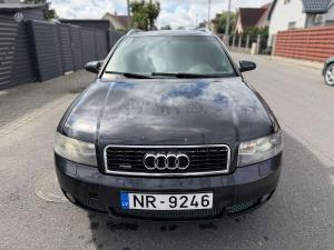 Melns Audi A4 2004 Kauņa, ar dzinēja tilpumu 2.50 L un nobraukumu 322 tūkst. km par 2250 €, foto 4 vietnē AUTOMOTO.COM.LV