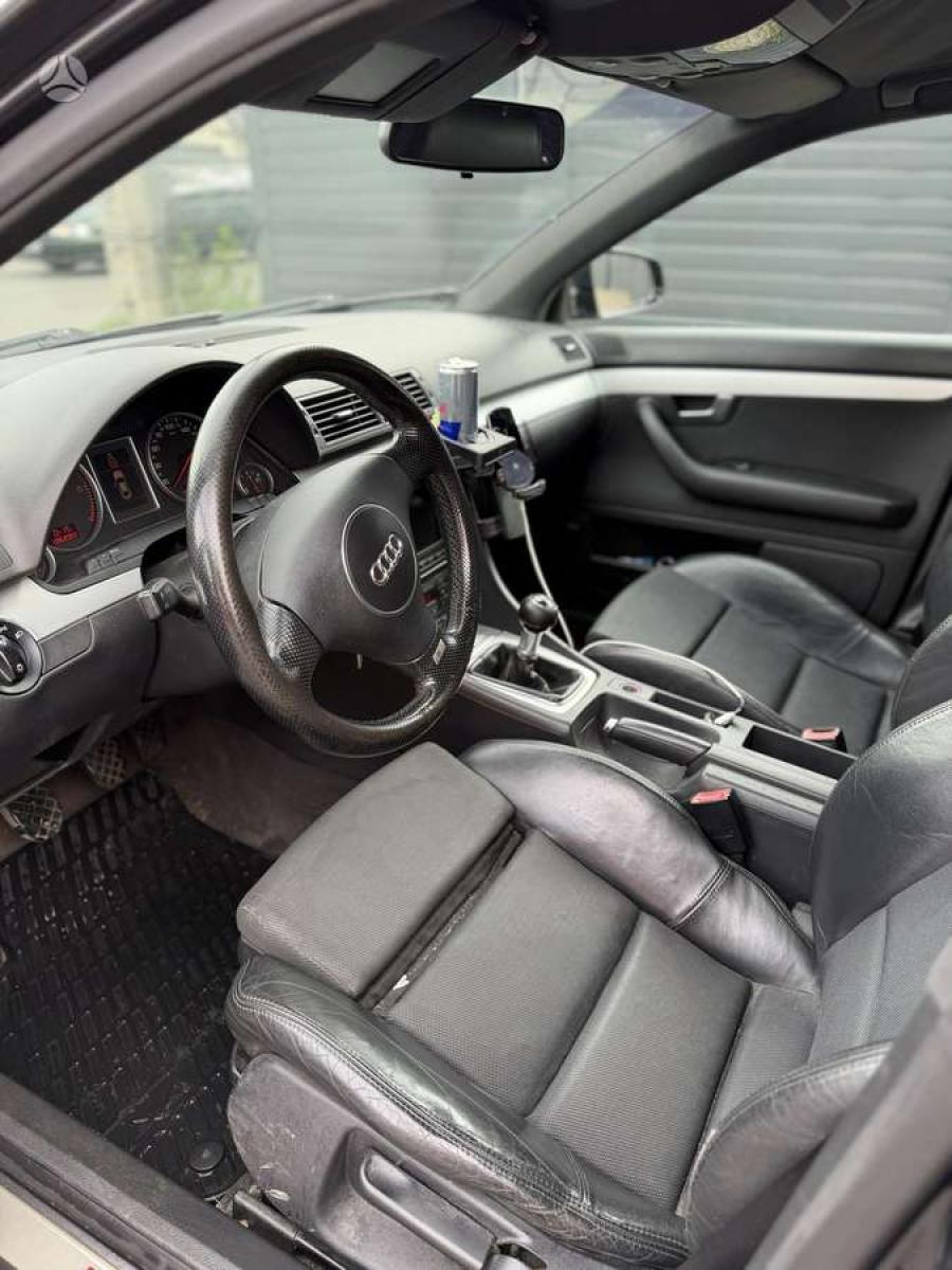 Melns Audi A4 2004 Kauņa, ar dzinēja tilpumu 2.50 L un nobraukumu 322 tūkst. km par 2250 €, foto 13 vietnē AUTOMOTO.COM.LV