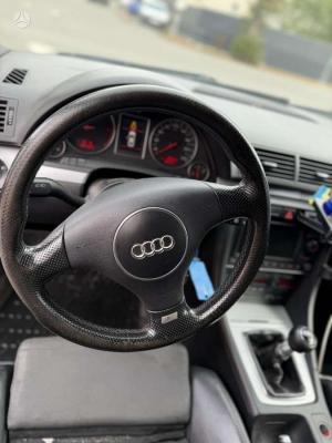 Melns Audi A4 2004 Kauņa, ar dzinēja tilpumu 2.50 L un nobraukumu 322 tūkst. km par 2250 €, foto 23 vietnē AUTOMOTO.COM.LV