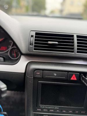 Melns Audi A4 2004 Kauņa, ar dzinēja tilpumu 2.50 L un nobraukumu 322 tūkst. km par 2250 €, foto 28 vietnē AUTOMOTO.COM.LV
