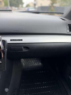 Melns Audi A4 2004 Kauņa, ar dzinēja tilpumu 2.50 L un nobraukumu 322 tūkst. km par 2250 €, foto 29 vietnē AUTOMOTO.COM.LV