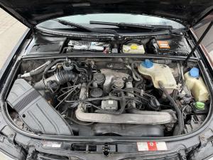 Melns Audi A4 2004 Kauņa, ar dzinēja tilpumu 2.50 L un nobraukumu 322 tūkst. km par 2250 €, foto 33 vietnē AUTOMOTO.COM.LV