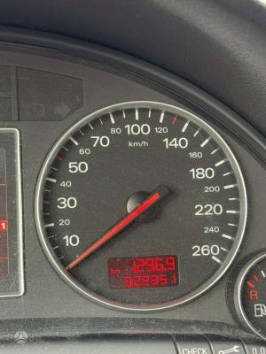 Melns Audi A4 2004 Kauņa, ar dzinēja tilpumu 2.50 L un nobraukumu 322 tūkst. km par 2250 €, foto 34 vietnē AUTOMOTO.COM.LV