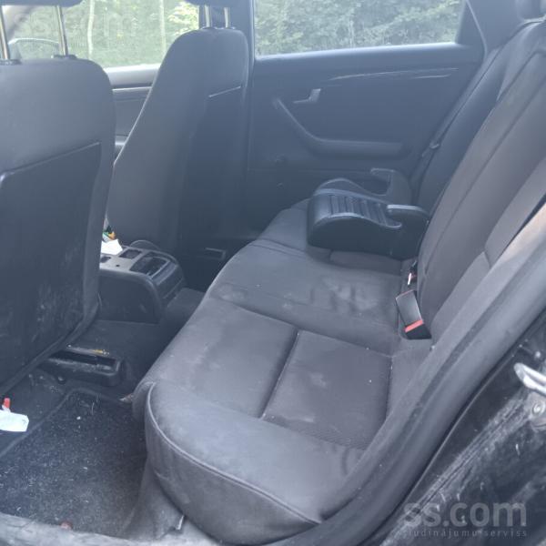 Melns Audi A4 2004 Cēsis, ar dzinēja tilpumu 1.90 L un nobraukumu 331 tūkst. km par 1000 €, foto 9 vietnē AUTOMOTO.COM.LV