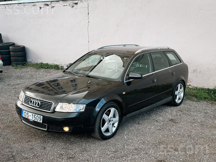 Black Audi A4 2004 in Riga, with an engine capacity of 2.50 L and mileage of 286 thousand km for 1590 €, photo 1 on AUTOMOTO.COM.LV