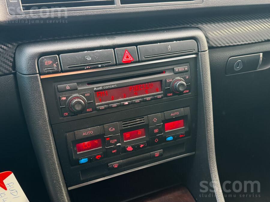 Black Audi A4 2004 in Riga, with an engine capacity of 2.50 L and mileage of 286 thousand km for 1590 €, photo 14 on AUTOMOTO.COM.LV