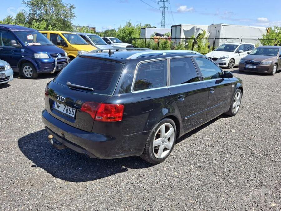 Black Audi A4 2005 in Riga, with an engine capacity of 2.50 L and mileage of 333 thousand km for 2390 €, photo 6 on AUTOMOTO.COM.LV