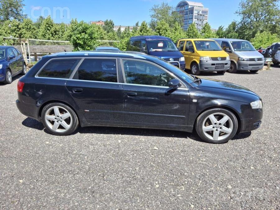 Black Audi A4 2005 in Riga, with an engine capacity of 2.50 L and mileage of 333 thousand km for 2390 €, photo 9 on AUTOMOTO.COM.LV