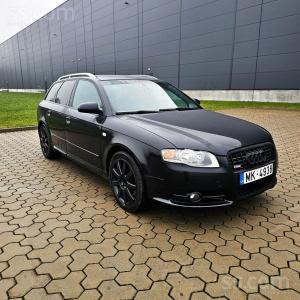 Black Audi A4 2005 in Riga, with an engine capacity of 2.50 L and mileage of 285 thousand km for 2450 €, photo 3 on AUTOMOTO.COM.LV