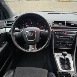 Black Audi A4 2005 in Riga, with an engine capacity of 2.50 L and mileage of 285 thousand km for 2450 €, photo 8 on AUTOMOTO.COM.LV