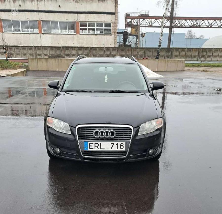 Melns Audi A4 2005 Šauļi, ar dzinēja tilpumu 1.97 L un nobraukumu 401 tūkst. km par 2250 €, foto 3 vietnē AUTOMOTO.COM.LV