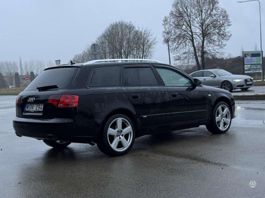 Melns Audi A4 2005 Tauragė, ar dzinēja tilpumu 2.50 L un nobraukumu 403 tūkst. km par 2550 €, foto 8 vietnē AUTOMOTO.COM.LV